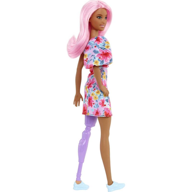 Boneca Barbie Fashionista com Estojo - Cabelo Rosa e Perna com Prótese ...